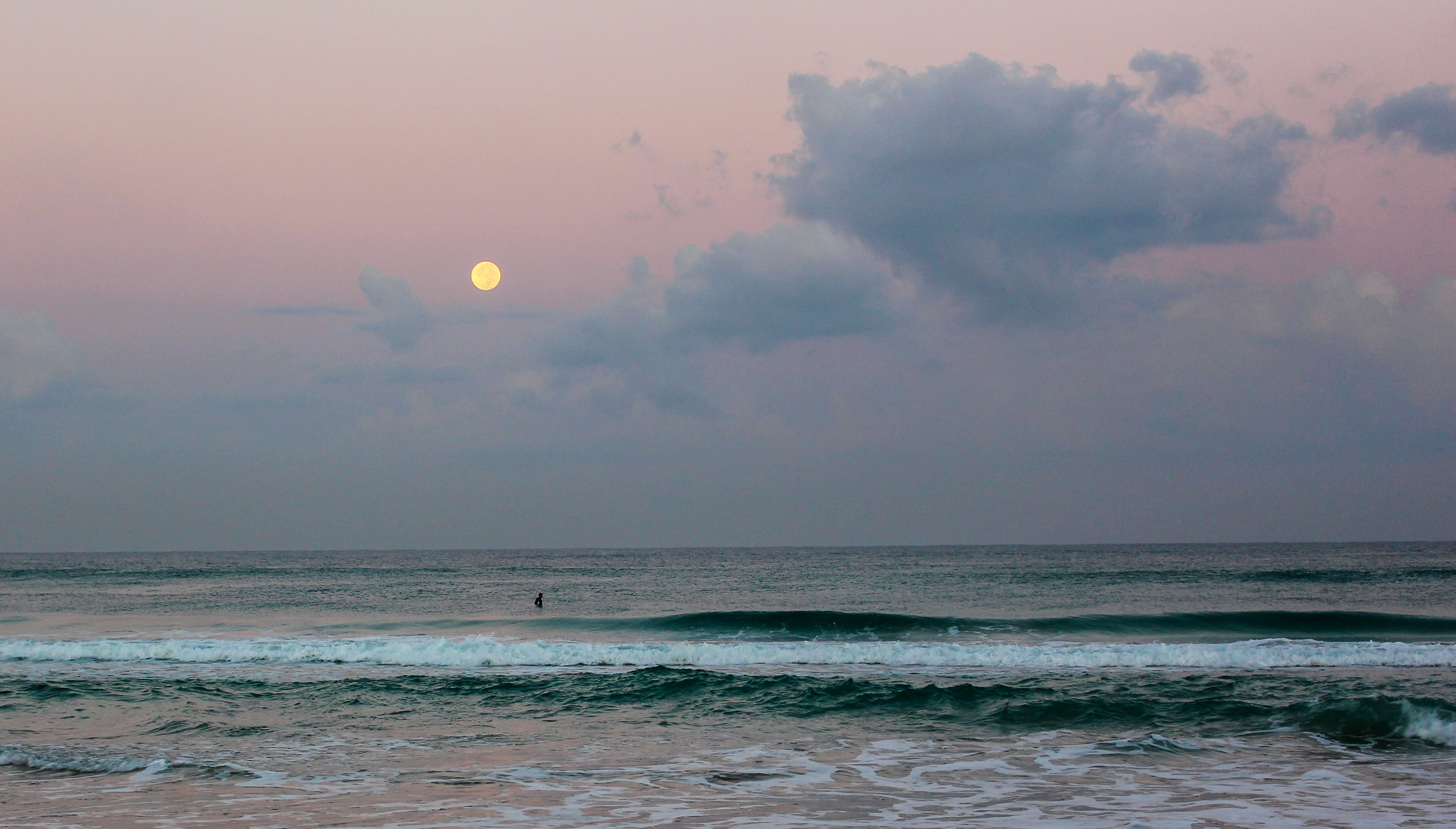 What Is the Spiritual Meaning of the August Full Moon? * The Seasonal Soul